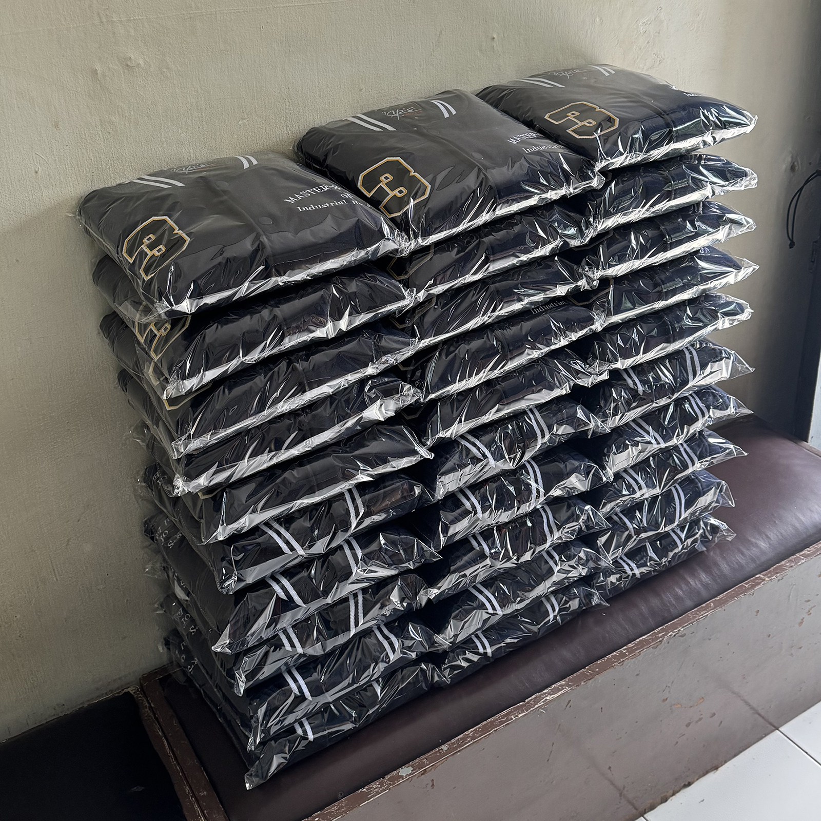 Jaket UI, Seragam Jaket Varsity - College - Kips Style